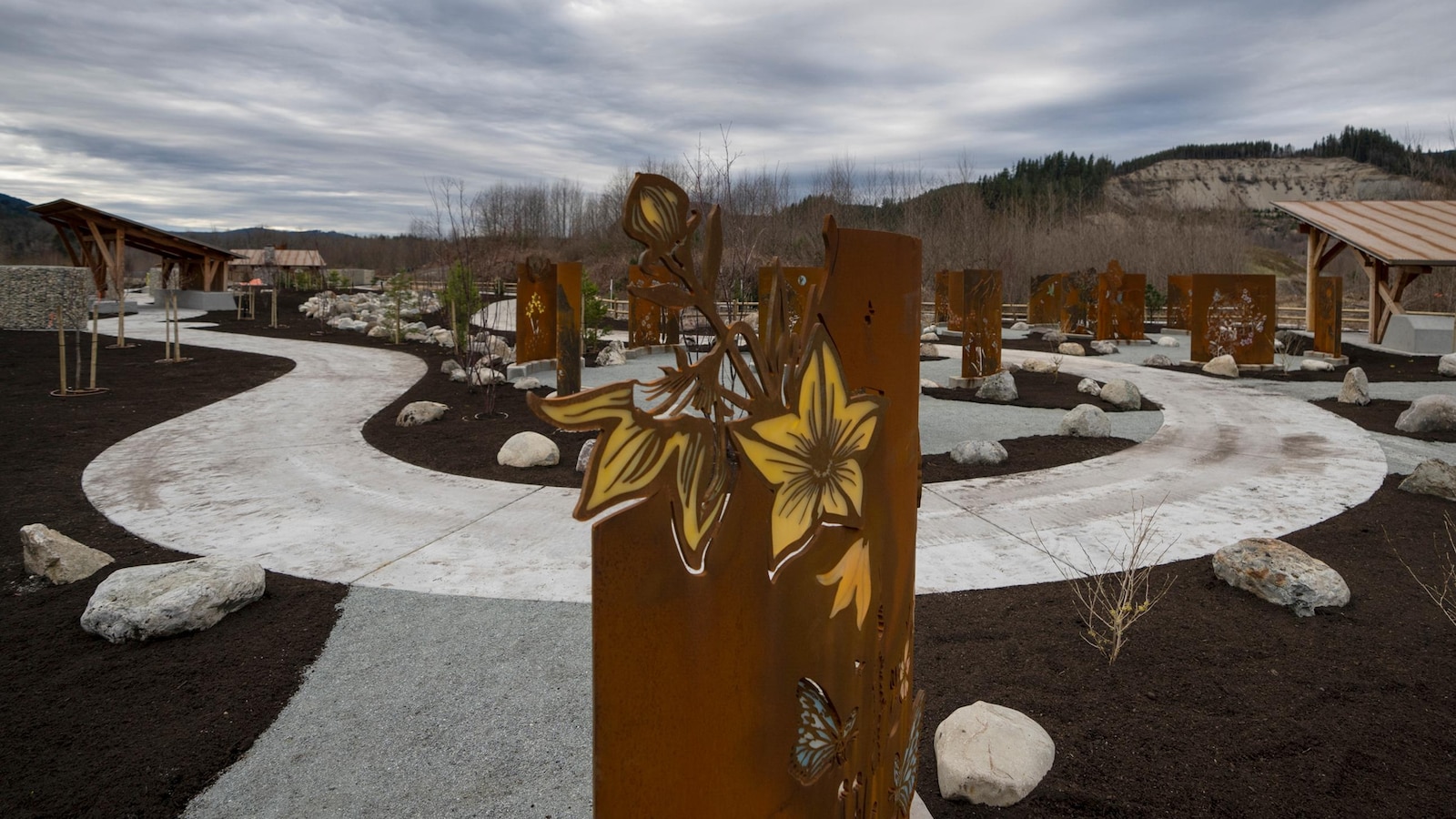 Oso Landslide Memorial Unveiled: Tribute to 43 Lives, Survivor Begins ...